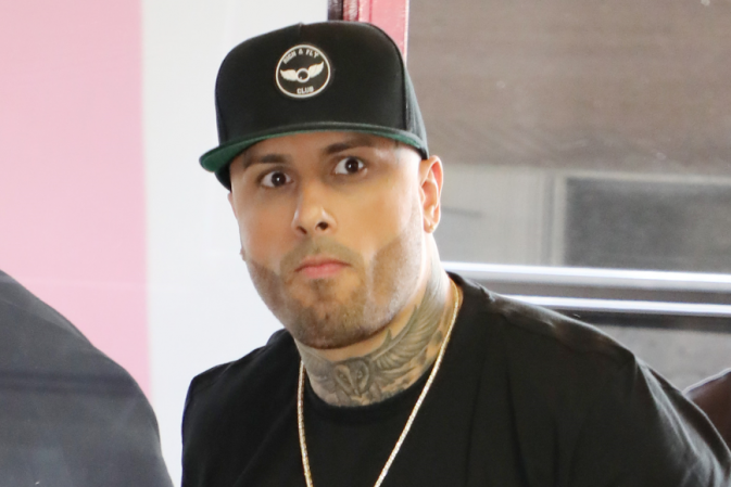 Sin tatuajes, barba y con pelo, así lucía Nicky Jam, irreconocible ...