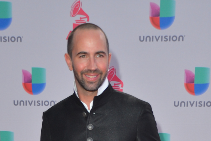 Lucas Arnau presenta su nuevo sencillo 'Valió la pena' | Tropicana Colombia