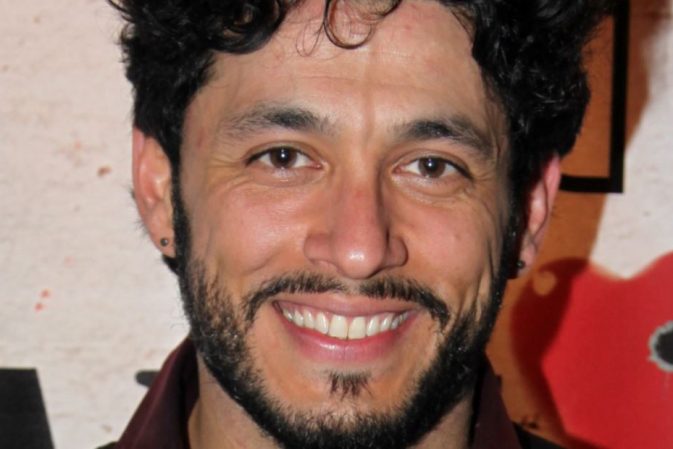 "Colombia no es solo Narcos": Santiago Alarcón al recibir premio India ...