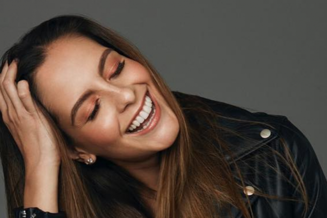 El talento que tenía escondido Laura Acuña | Tropicana Colombia