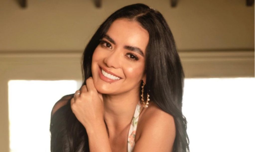 Elianis Garrido presumió su esbelta figura posando en traje de baño