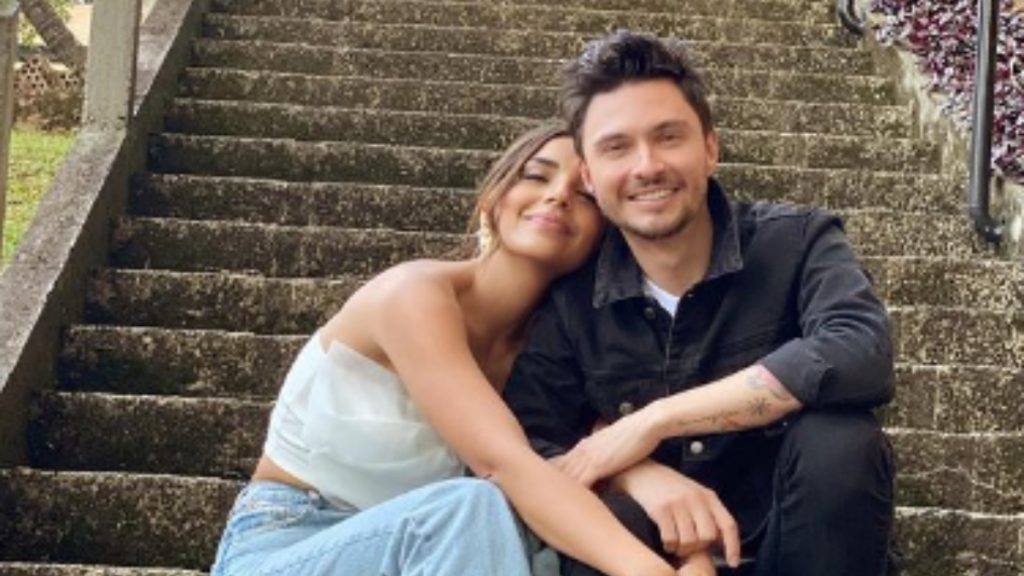 Diego Sáenz y Laura Barjum derriten las redes sociales con románticas fotos