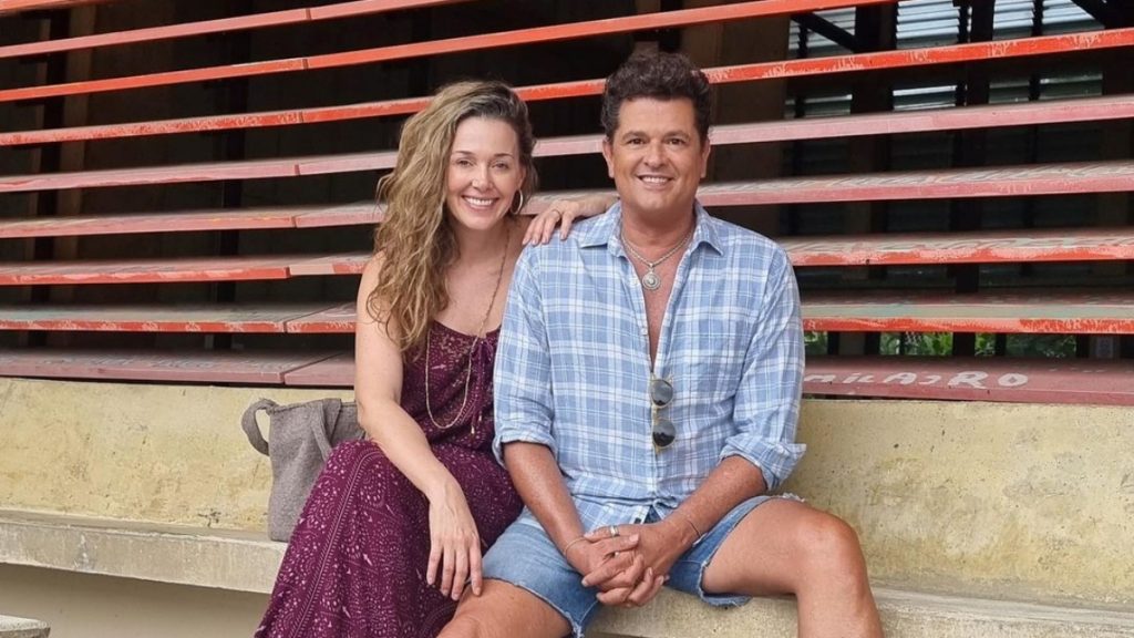 Carlos Vives le dedica Volví a Nacer a Claudia Elena