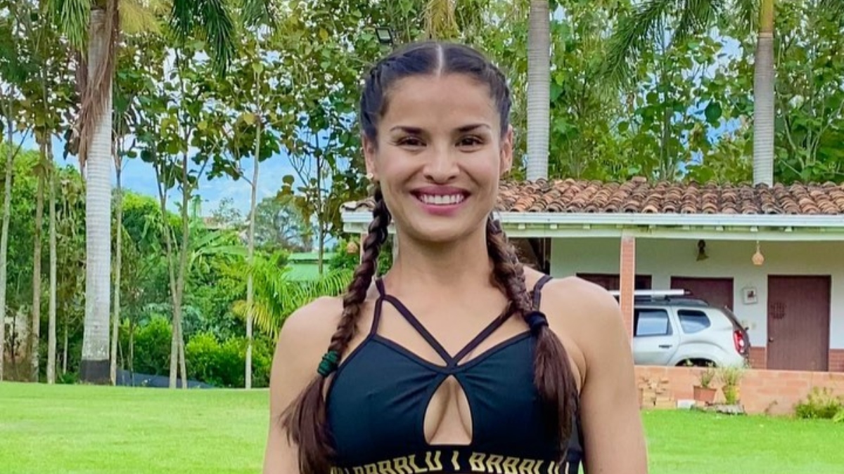 “Una escultura”, le dicen a Yuly Ferreira por foto en vestido de baño