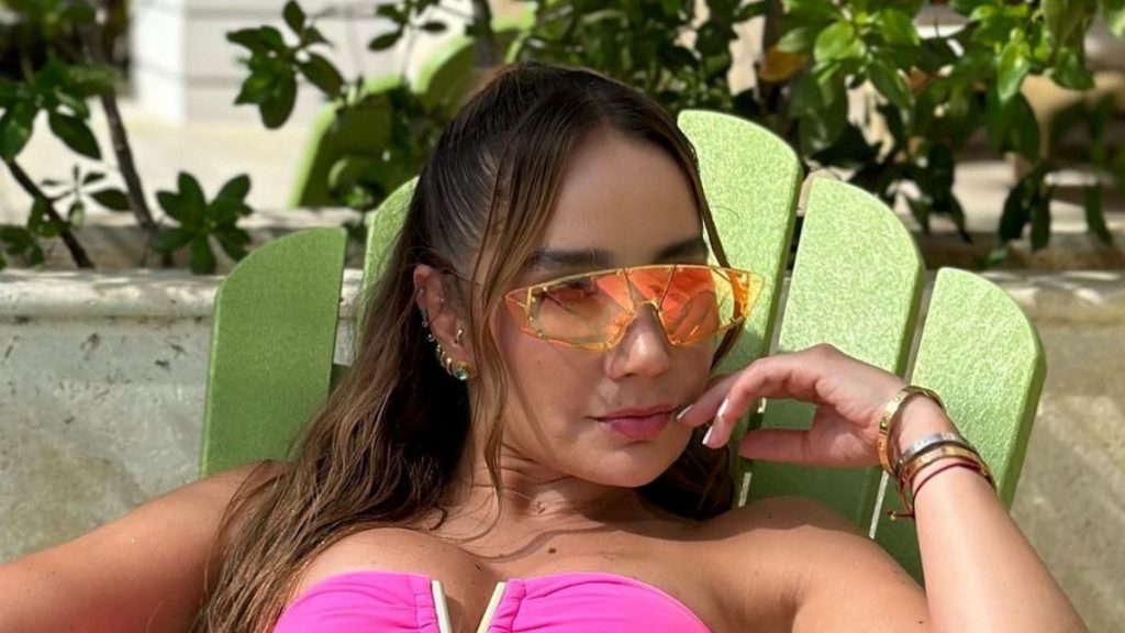 Paola Jara enamoró con apretado conjunto de cuero