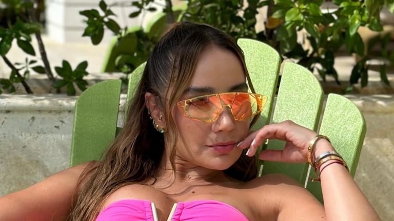 Paola Jara enamoró con apretado conjunto de cuero